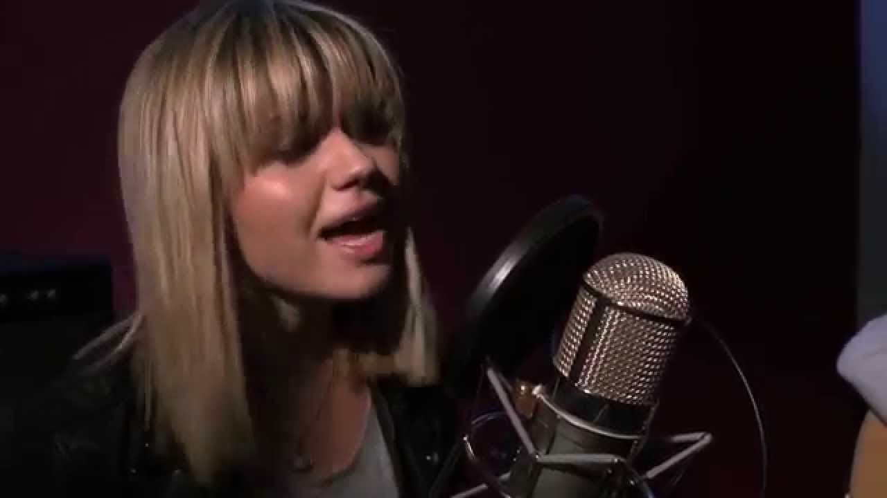 Jess Bell Cover - Swim Good (Frank Ocean) - YouTube