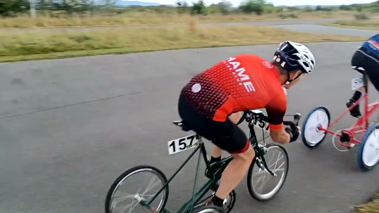 Ken Rogers 20" tricycles at Rhyl trike barrow race - YouTube