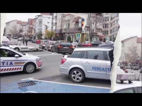 Prevenirea evenimentelor rutiere în care sunt implicați pietoni - YouTube