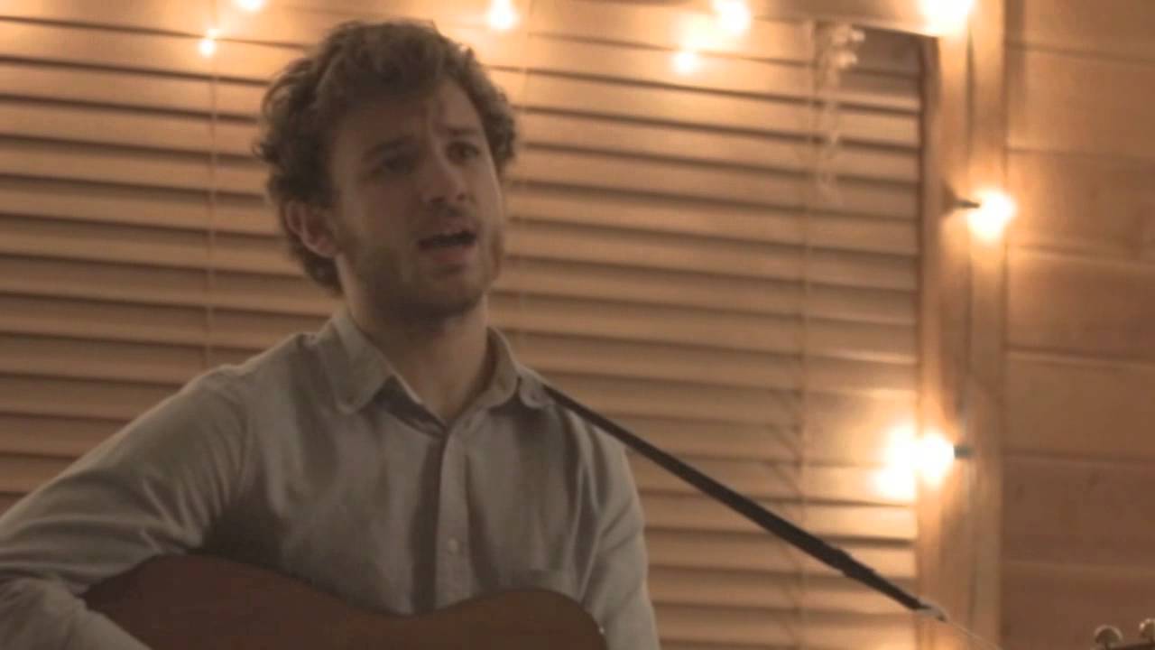 Matthew Fowler - Blankets (Live at Terri's House) - YouTube