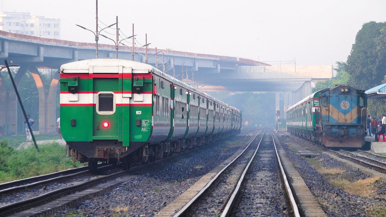 Upaban Express Train heading towards Dhaka dragging by EMD 2932 GT18LA ...