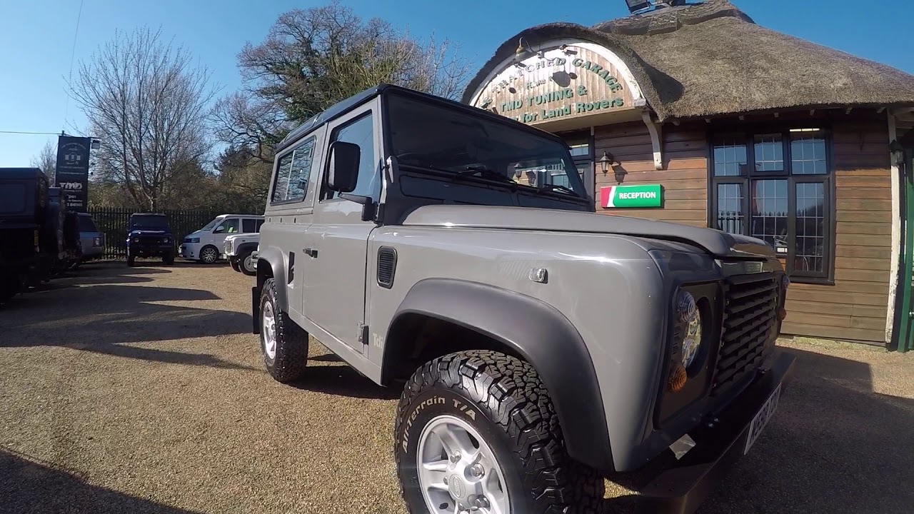 Defender 90 300 TDI - YouTube