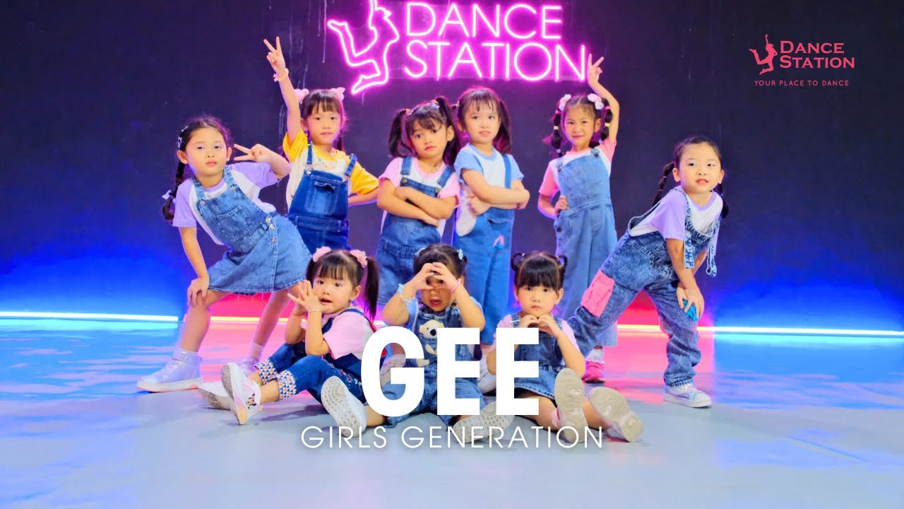 GEE - Girls Generation / Academic Kids Dance - YouTube