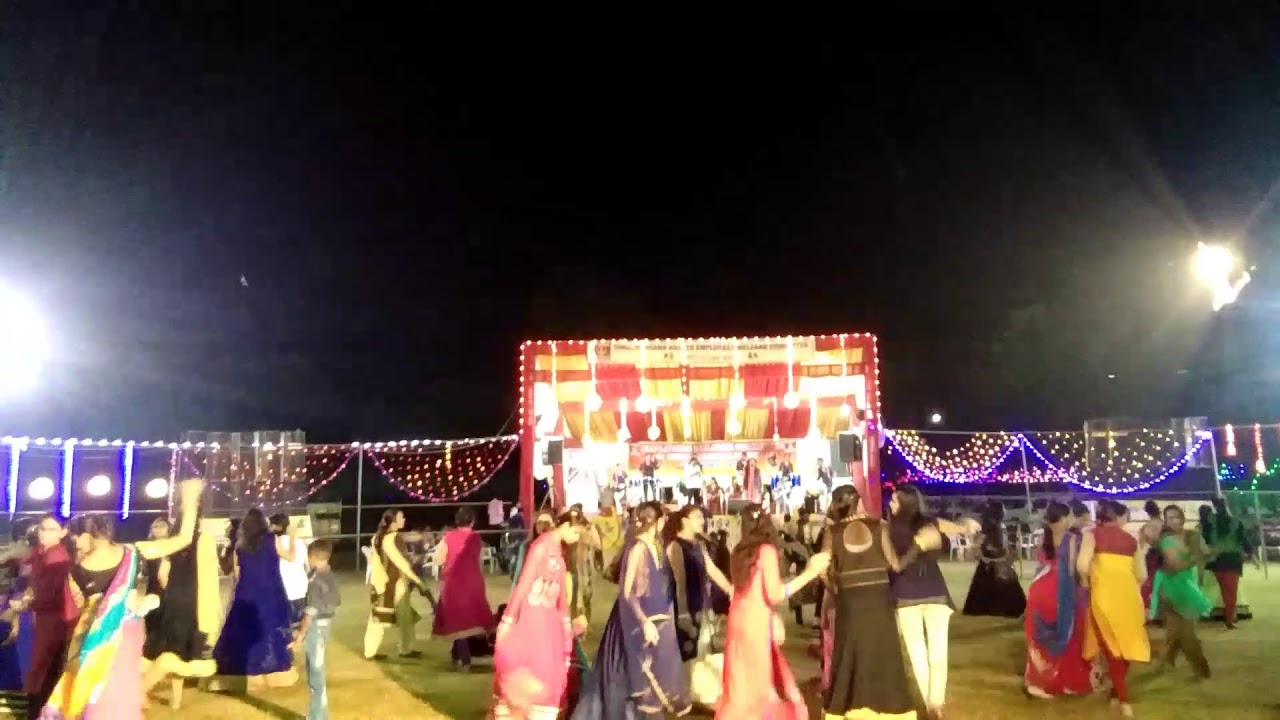 Late night garba at ONGC colony navratri - YouTube