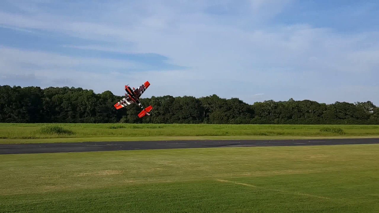 Extreme Flight 106 Demonstrator, short clip - YouTube