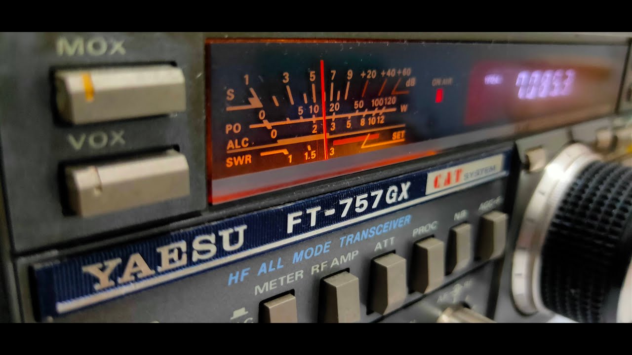 Yaesu FT-757GX - YouTube