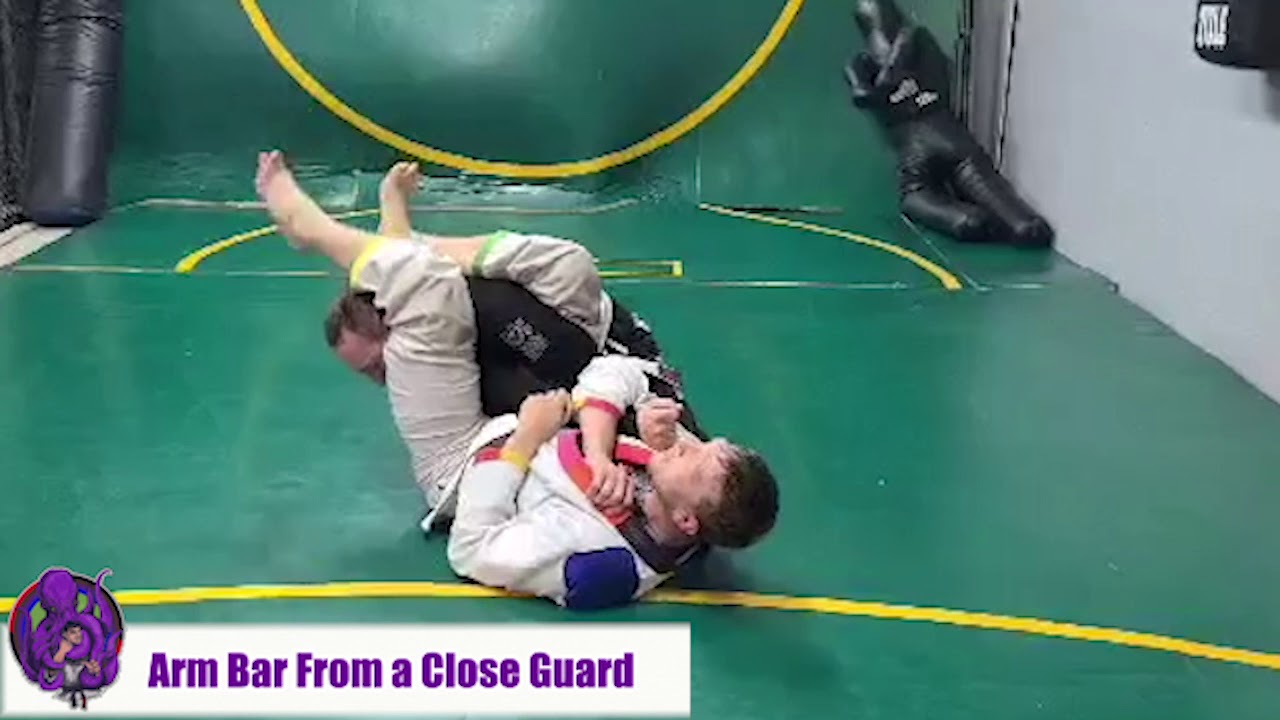 Closed Guard Arm Bar - YouTube