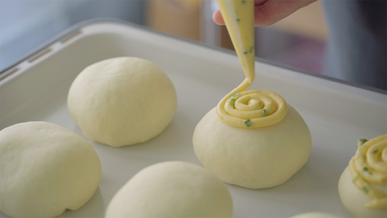 葱香墨西哥酥皮面包 Mexican Buns Papparoti Bread - YouTube