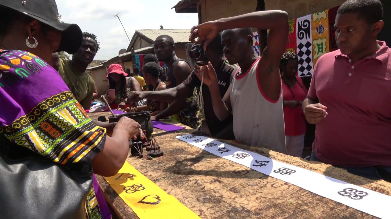 Group Members Adinkra Printed Cloths at Ntonso Village - Ghana Tour Nov ...