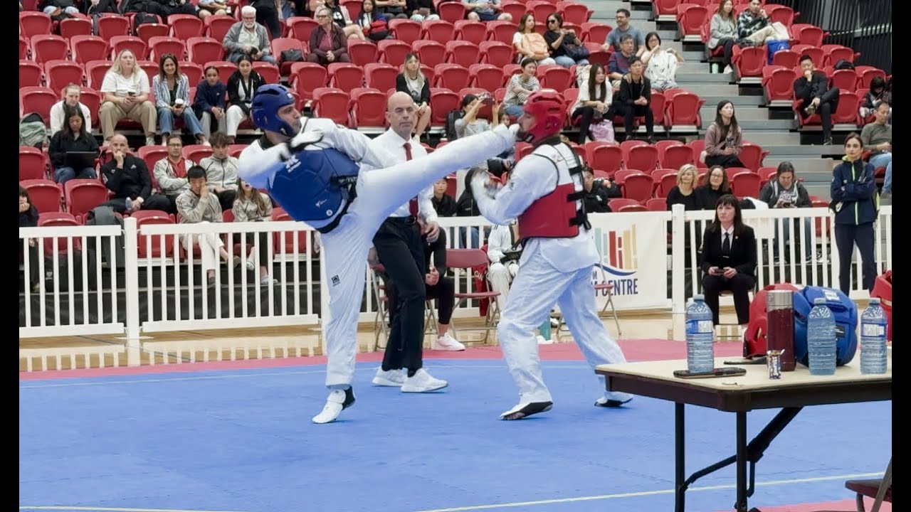 Taekwondo Fight: Precision Power Kicks - YouTube