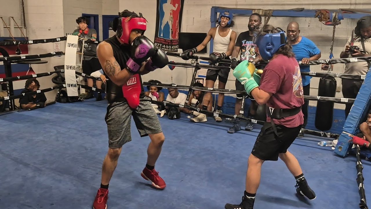 GYM WARS | Flower Man (turquoise) vs Chad (purple) | Sparring Three 3 ...