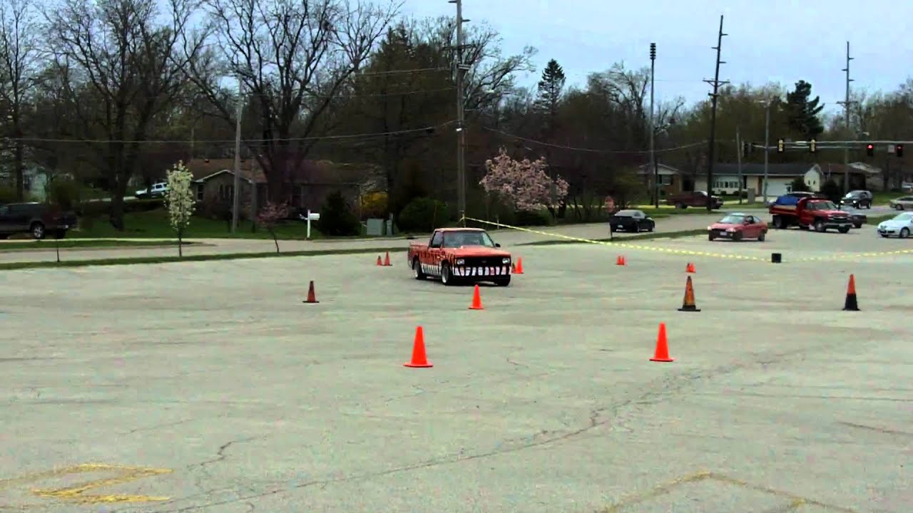 Jeff's Chevy S10 at Ottumwa Autocross - YouTube