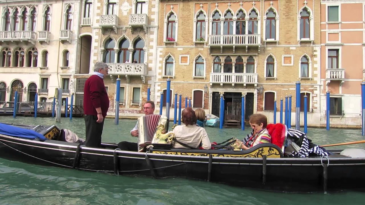 Italy Gondola Singing in Venice - YouTube