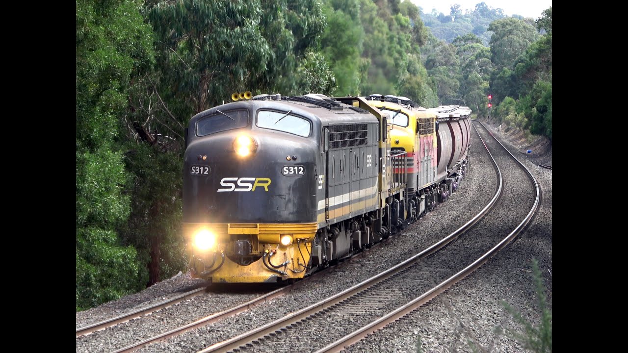 SOUND UP - EMD Locomotive Power! Struggling up Steep Grades with a full ...