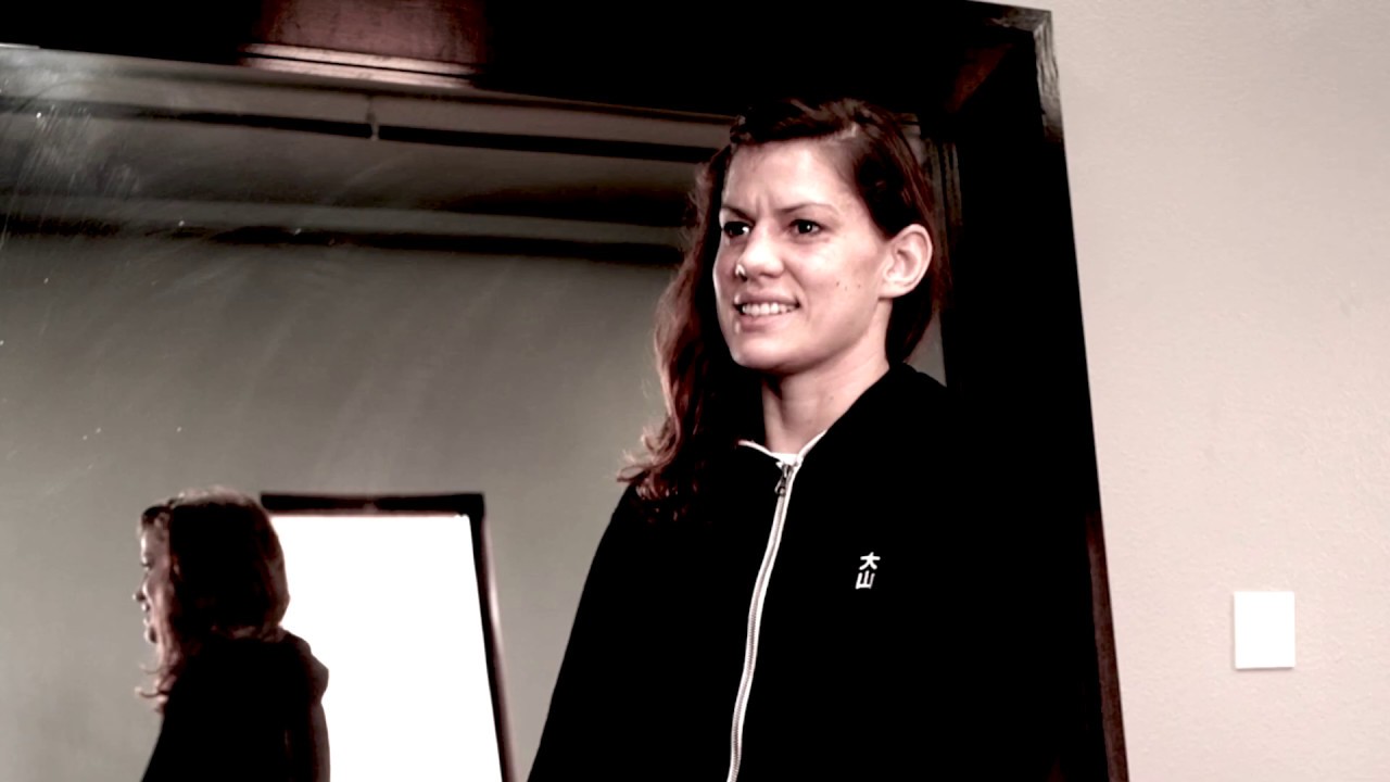 Lisa Mauldin vs Laura Gallardo Flyweight Tournament Semi Finals Fight ...