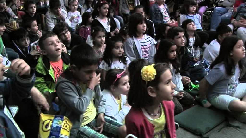 ΦΙΛΟΠΡΟΟΔΟΣ ΚΟΥΚΛΟΘΕΑΤΡΟ - YouTube