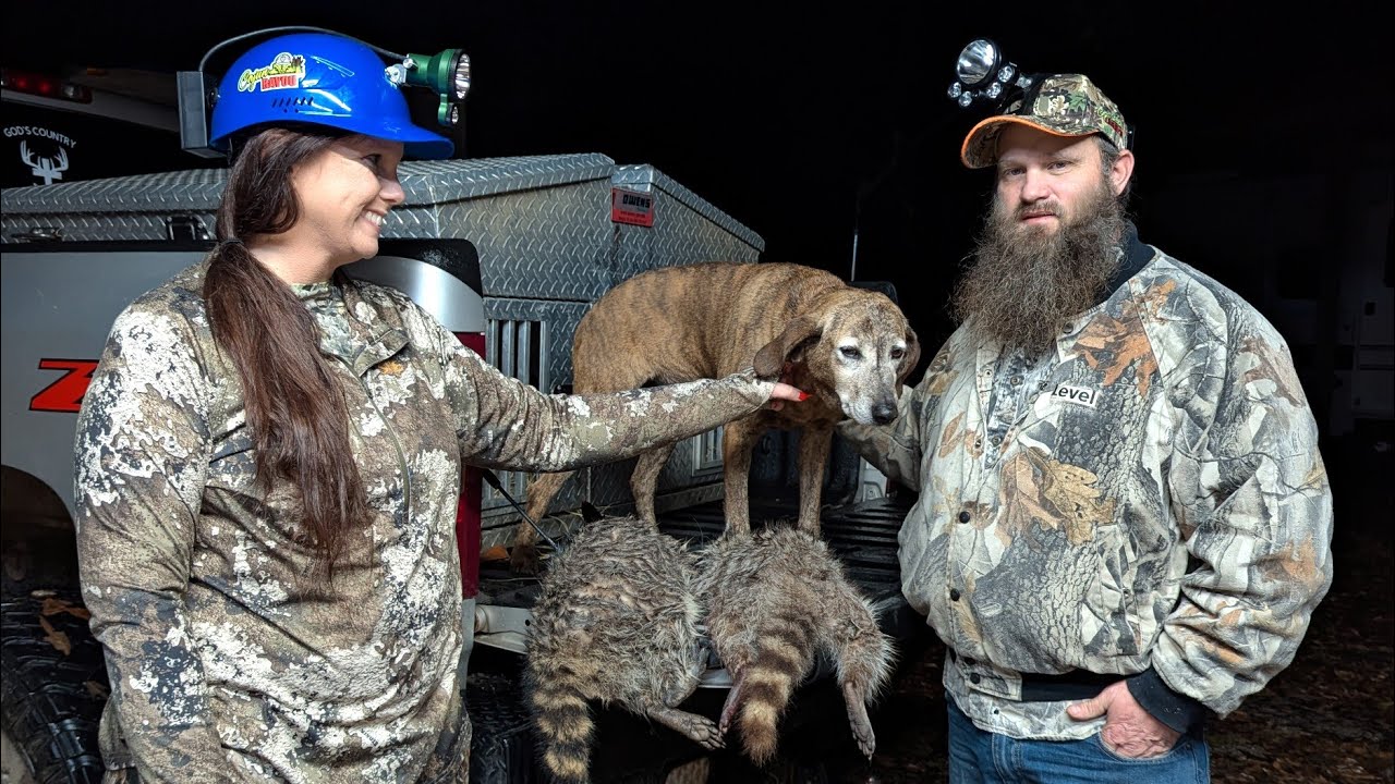 REAL GIRLS Coon Hunt Valentine's Night! HOW TO Build A Raccoon Feeder ...