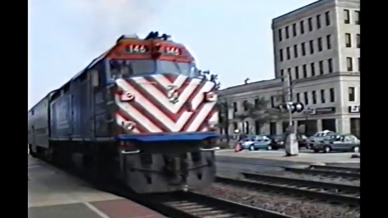 Trains of Chicago - September 6 2001 - YouTube