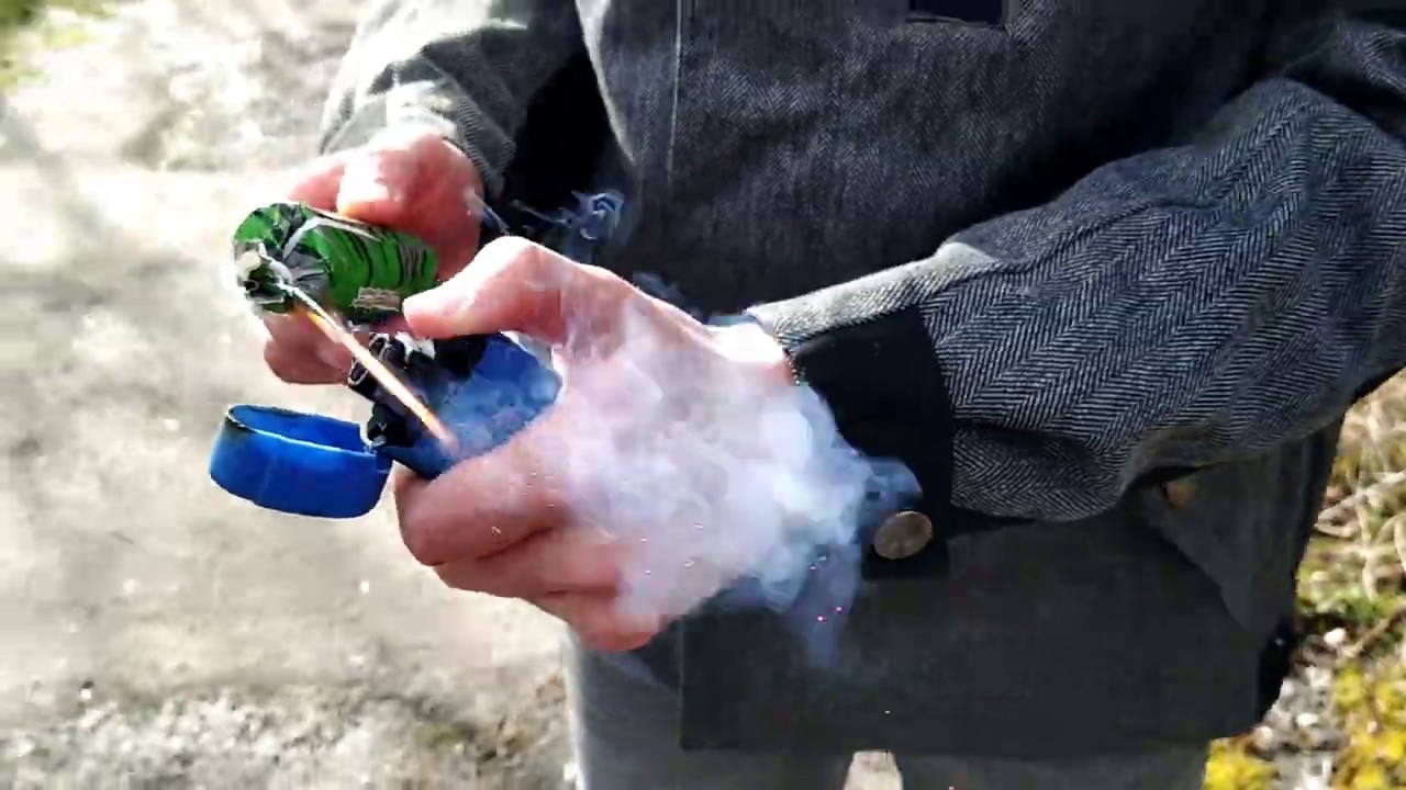 On fait péter des pétard ! (épisode 1) - YouTube