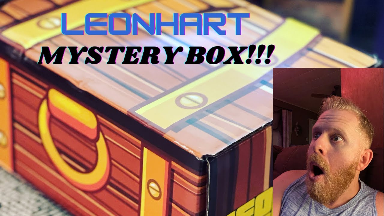 Leonhart Box ***Opening Pokémon Cards*** Vintage Pokémon??? - YouTube