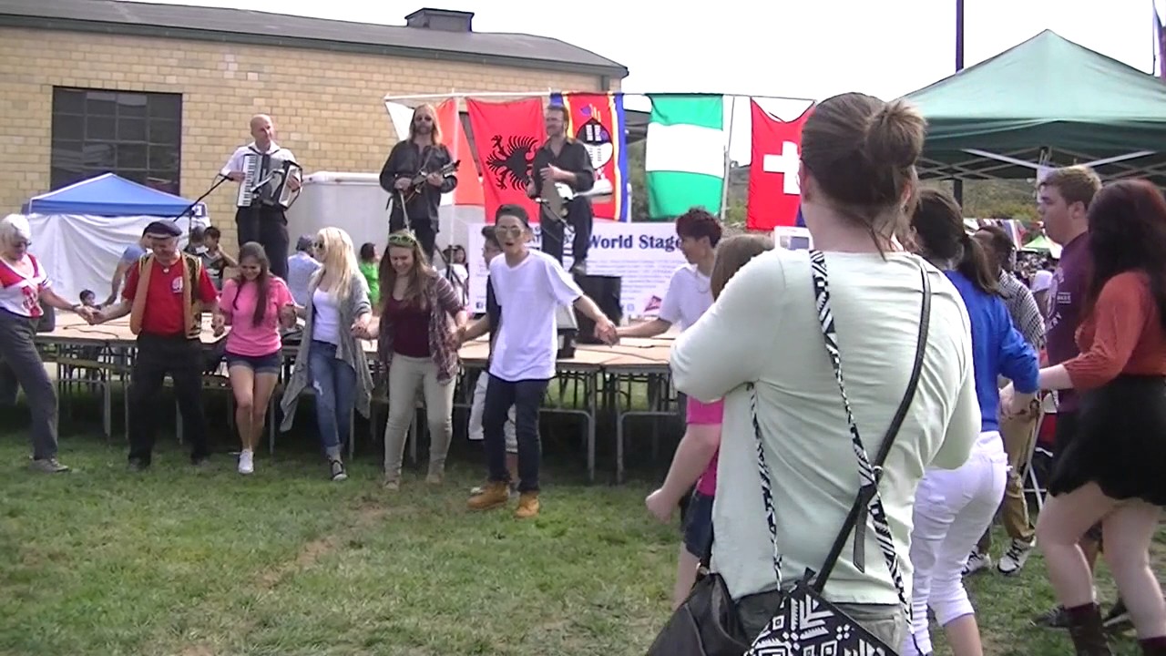 Dancing to Natchez Thrace - YouTube