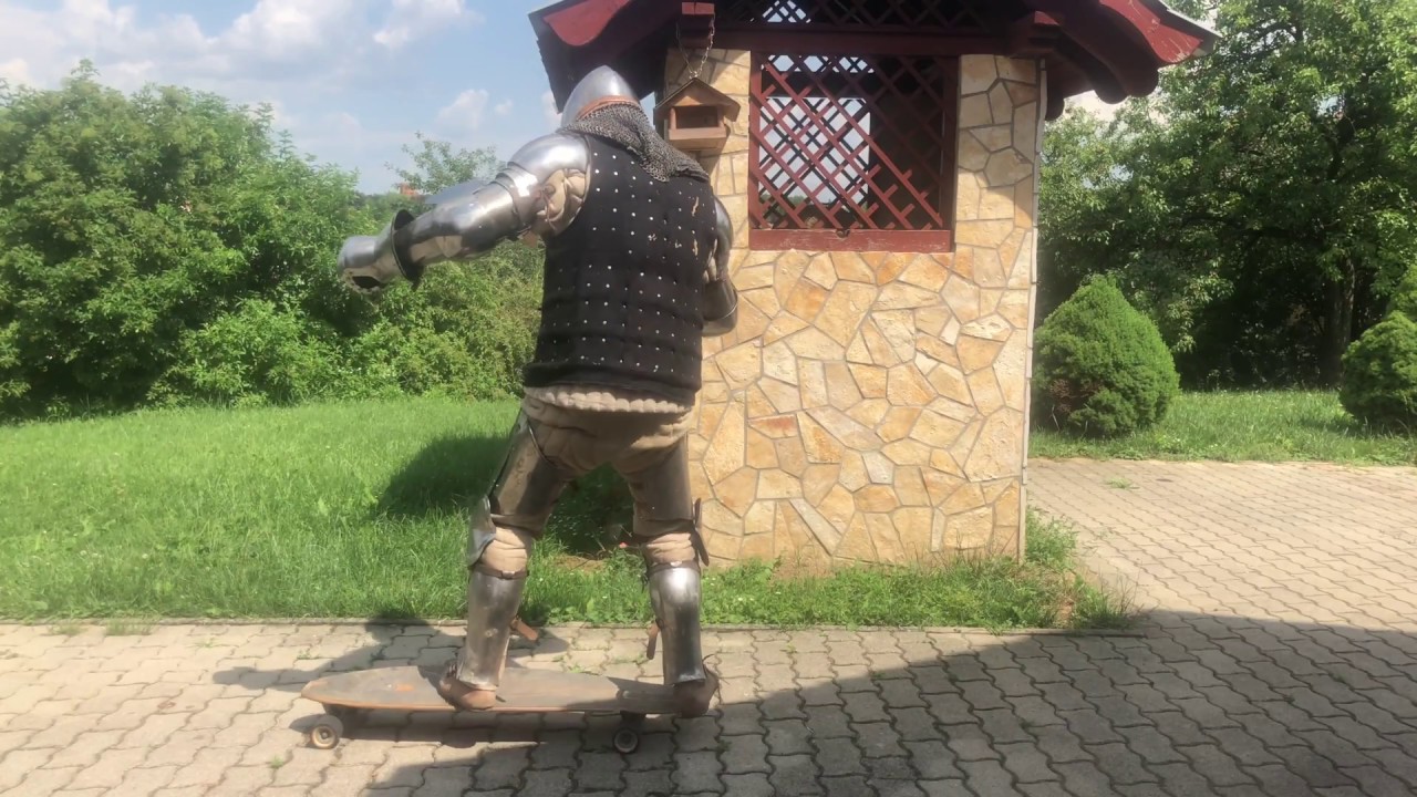 Every Day Knight-Try to Skateboarding - YouTube