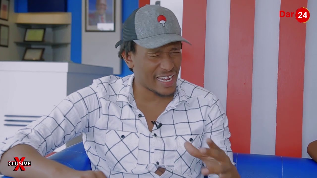 Papi kocha hakuna anaeweza kuimba kama yeye | Nilipewa namba kwenye hela - YouTube