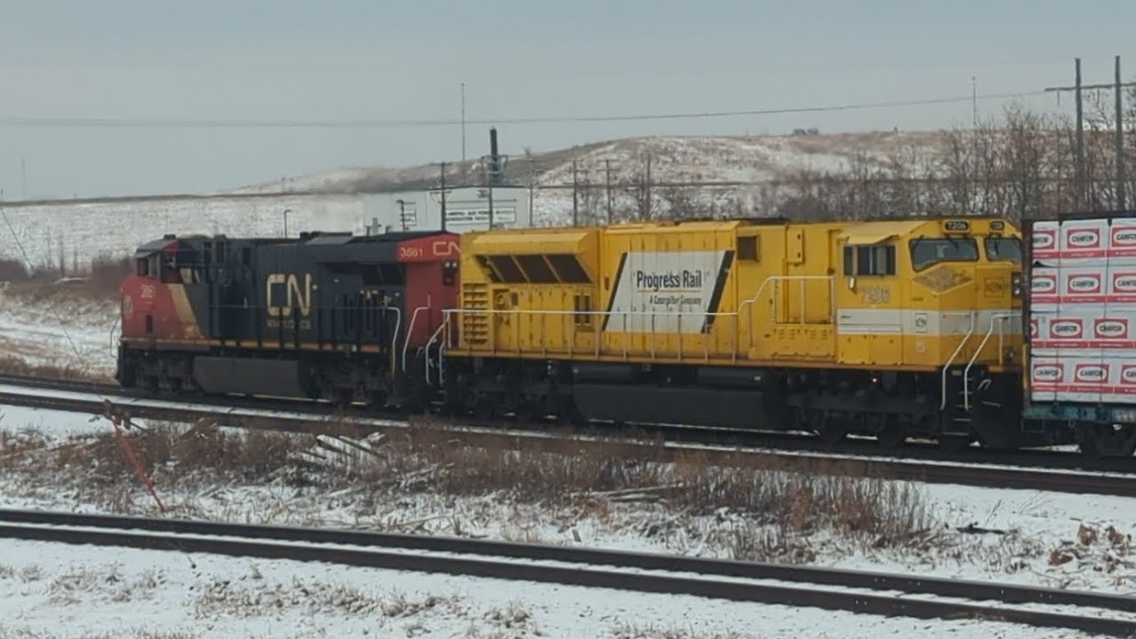 Canadian national 3861 | watrous sub | progress rail leaser - YouTube