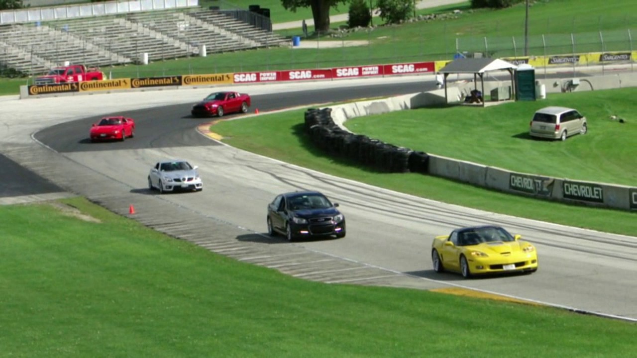 Mike Scotese in black Porsche 928 at Road America - YouTube