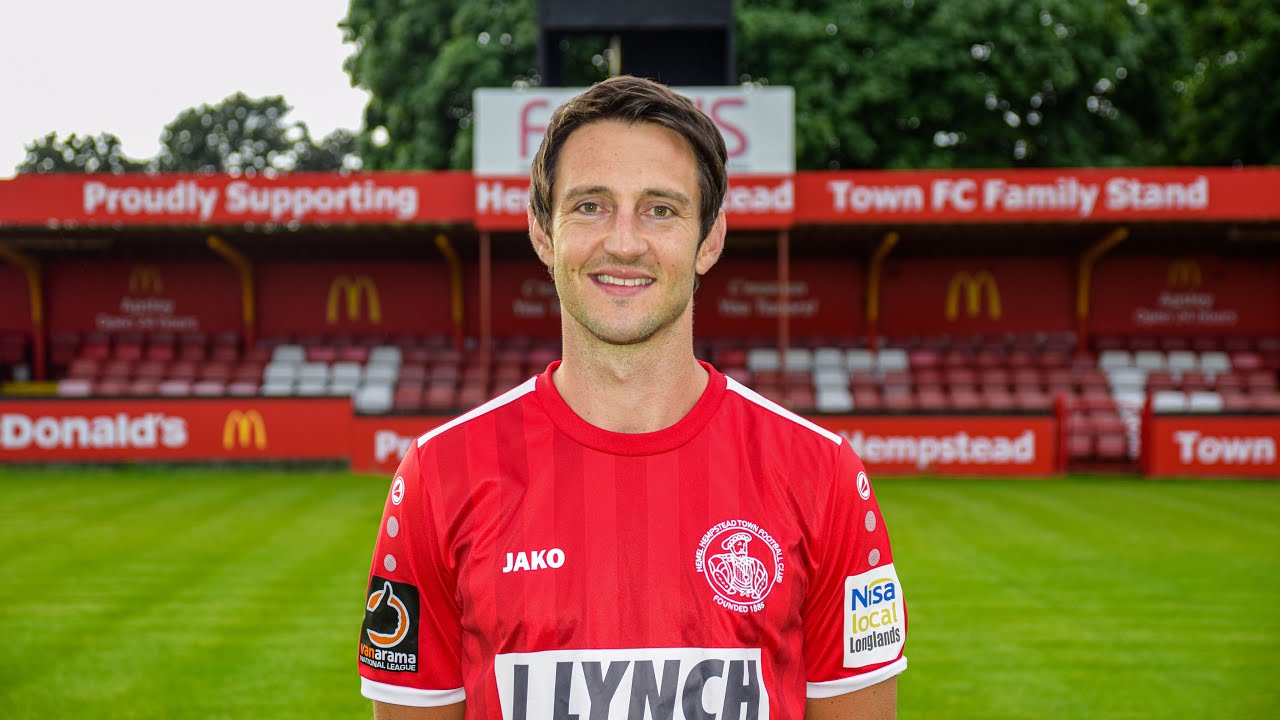 HOWELL SIGNS ON | Luke Howell is back for another season - YouTube