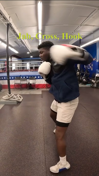 Boxing combos for beginners - YouTube