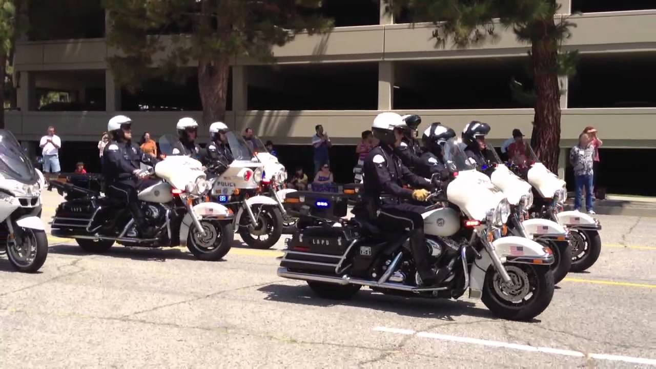 LAPD West Valley Car Show Motorcycles in full effect CODE-3 - YouTube
