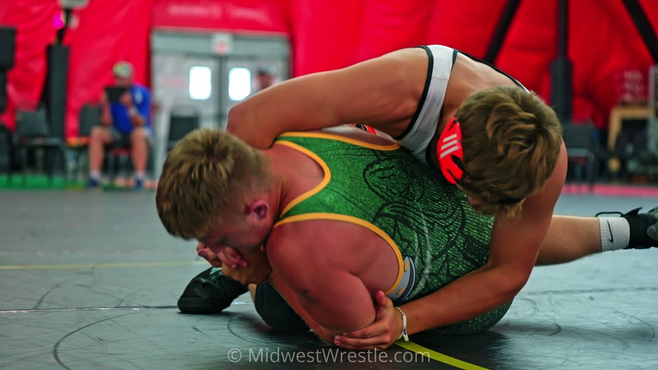 220 – Jacob Munger {R} of MI Pittbulls defeated Jake Schmitt of IL ...