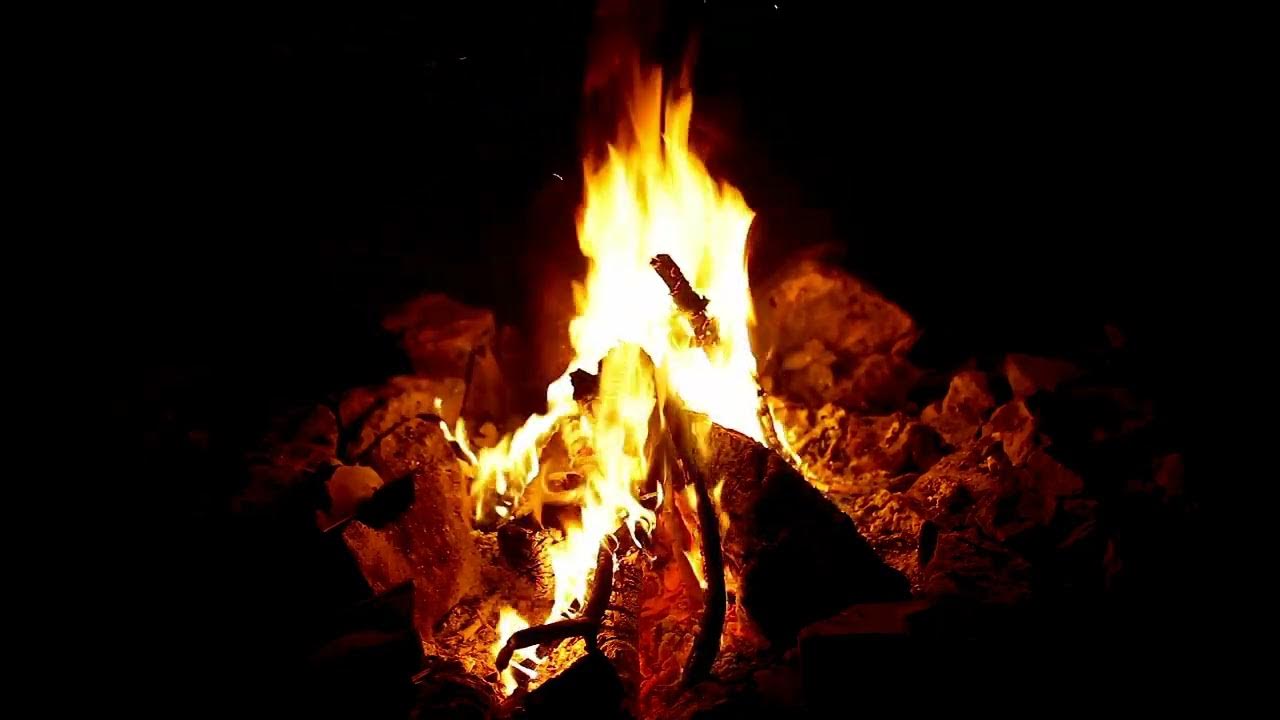 Campfire Crackle Relaxing CampFire Sounds - YouTube
