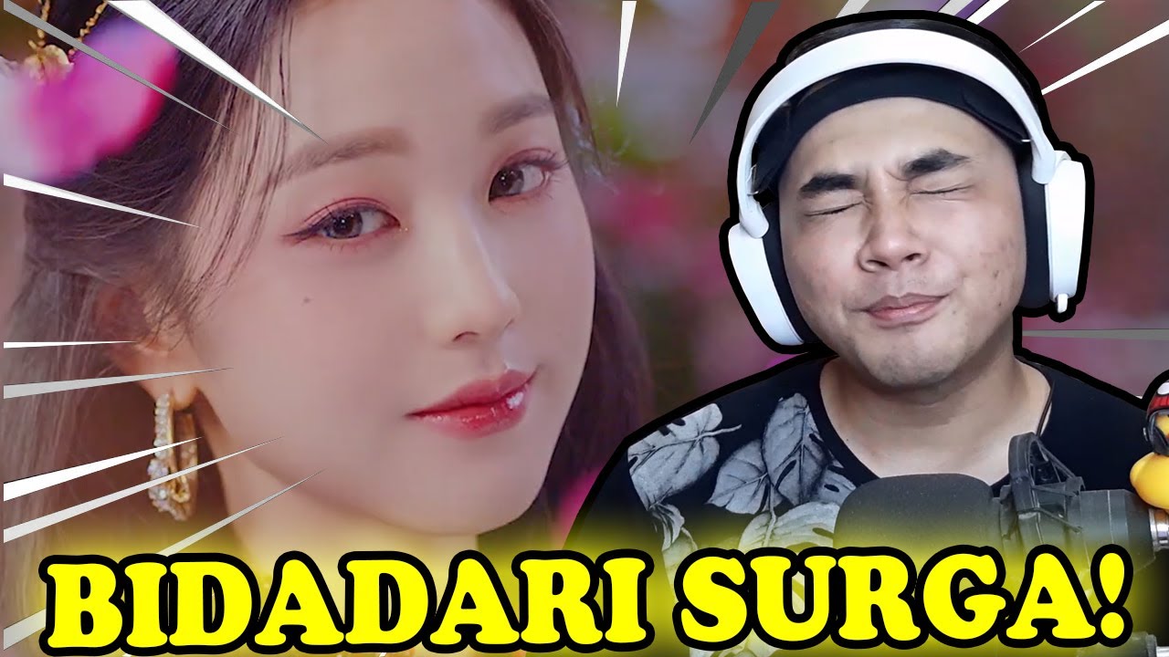 VISUAL SANGAt MENCOLOK MATA!! - IZ*ONE - Panorama [MV] Reaction ...