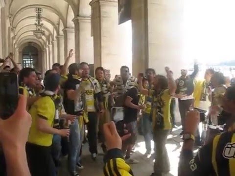 Lizbon'da Bella Ciao Her zaman Her yerde En büyüksün Fenerbahce
