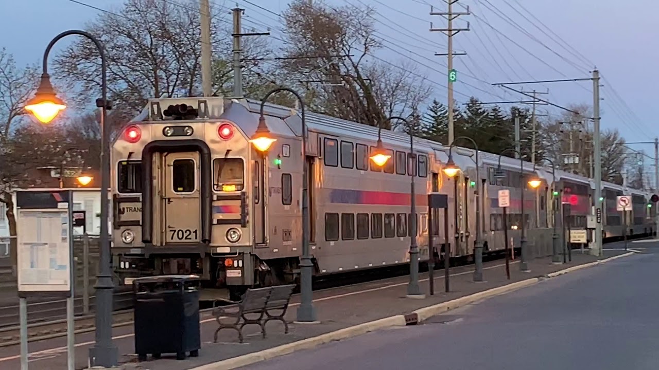 NJT in April (Featuring NJT 4636) - YouTube