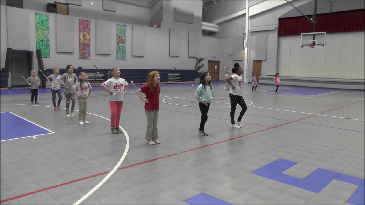 Spree Twirlers rehearse for Komets game (Emmaus LS) - YouTube