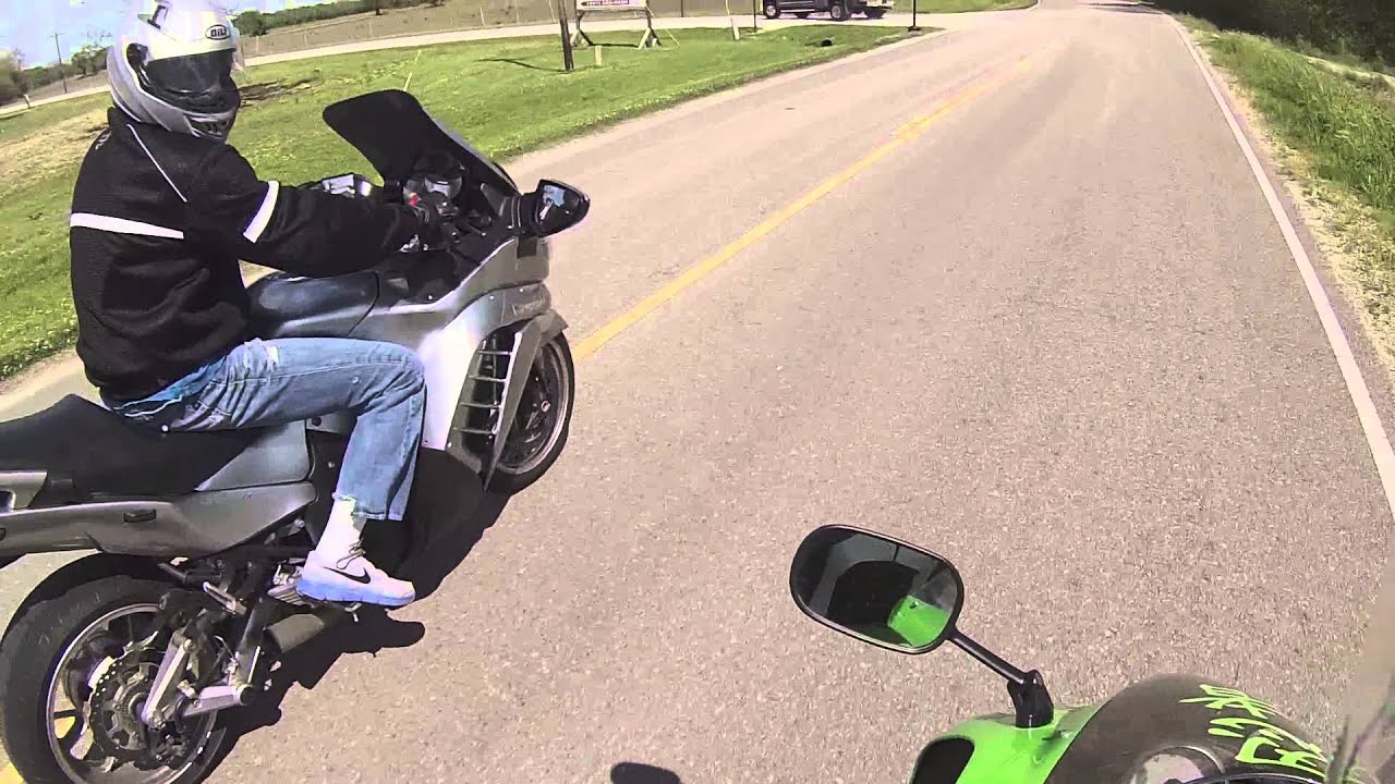 concours 14 vs zx6r - YouTube