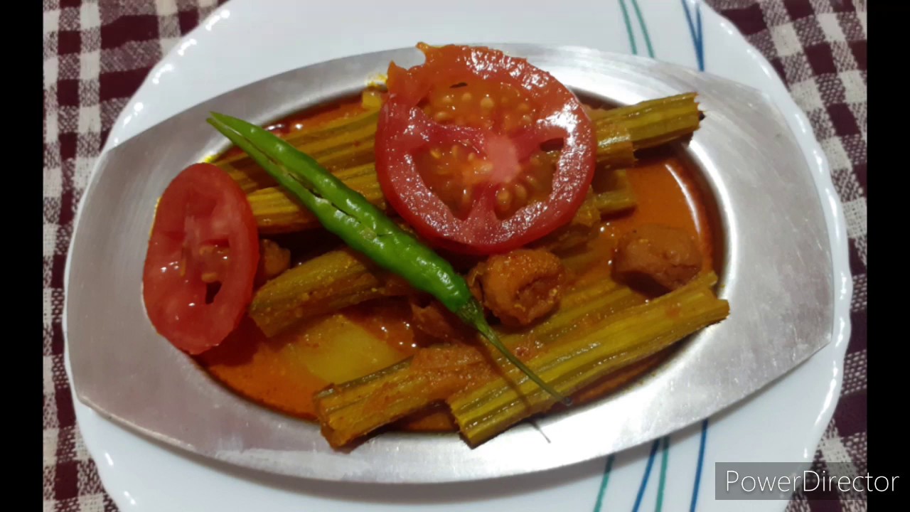 Sehjan fali ki besara/ସଜନା ଛୁଇଁ ବେସର /drumstick besara authentic odiya ...