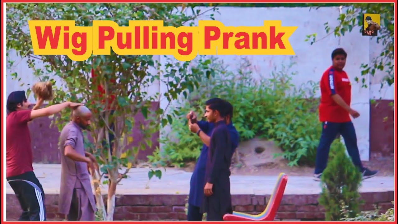 Wig Pulling Prank | Ganja Prank | Prank in Pakistan | Damo Tv - YouTube