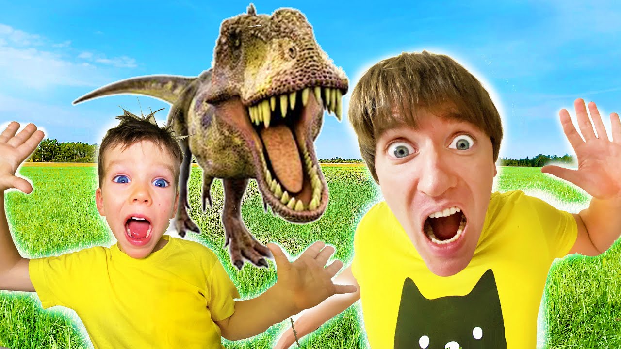 Magic Portal to Jurassic World | Alex and Dad pretend play with ...