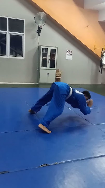 Latihan rutin di JWC (Judo Waza Cikarang) - YouTube