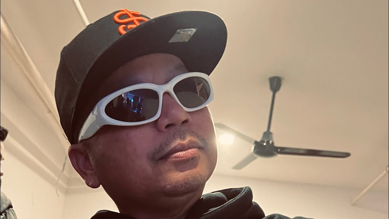 Answering comments on Youtube and Tiktok - YouTube