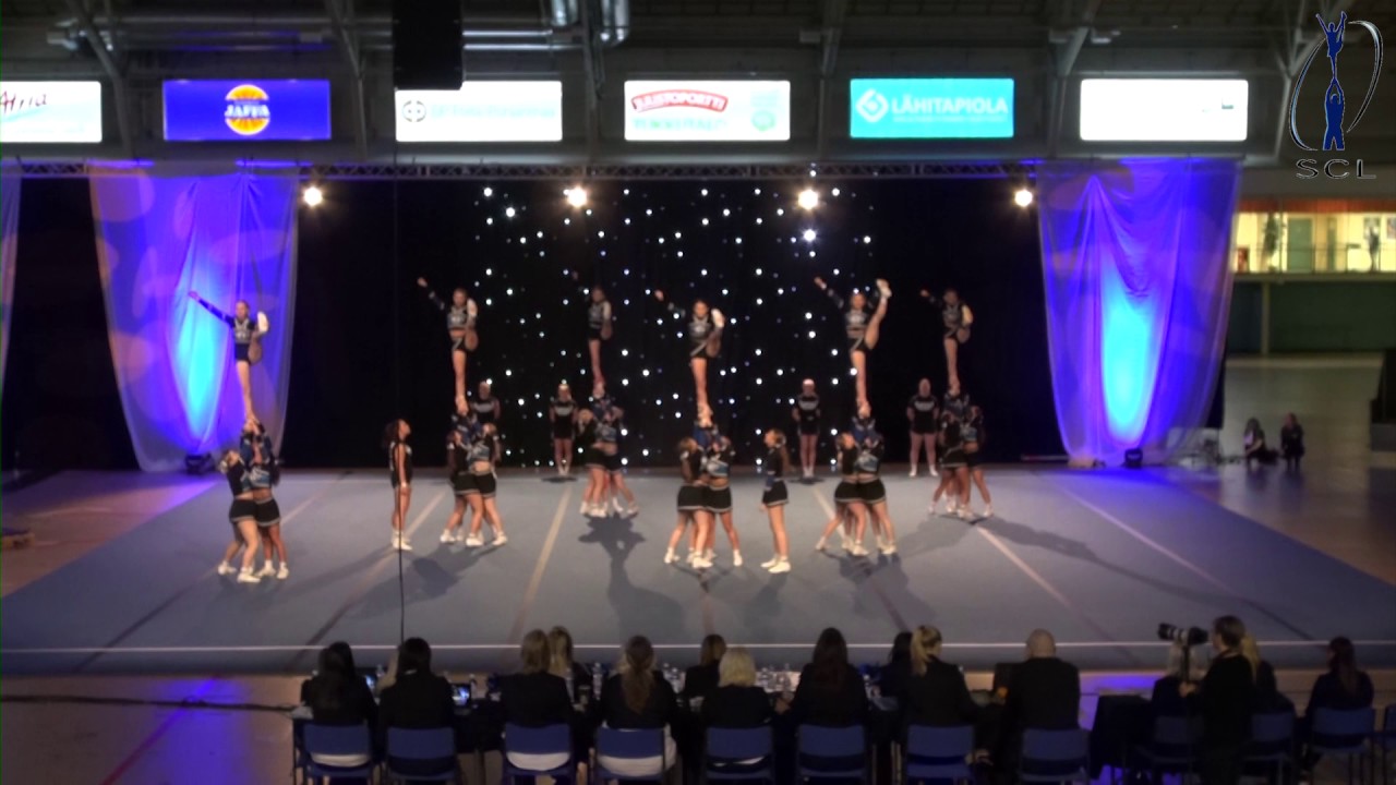 LA 23 Cheer, naiset | Funky Team, Funky Team Senior Academy - YouTube