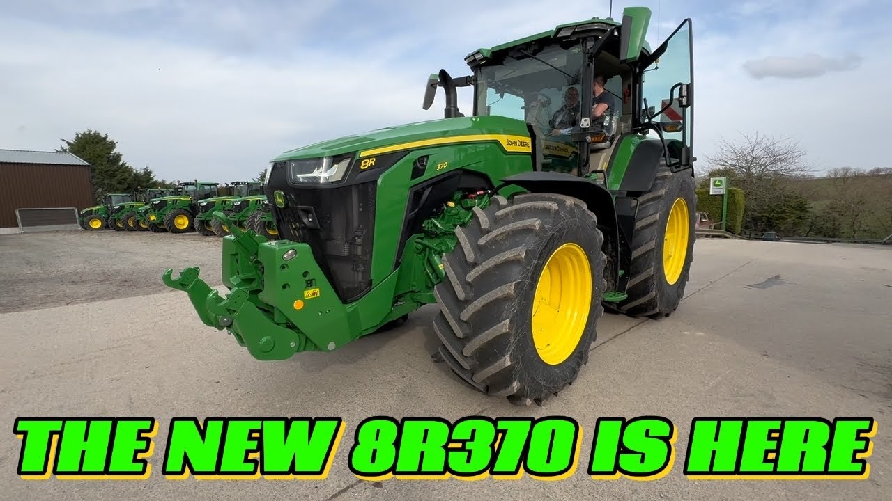 NEW TRACTOR DAY: JOHN DEERE 8R370 | Steve Lee Agri | The Content Farm