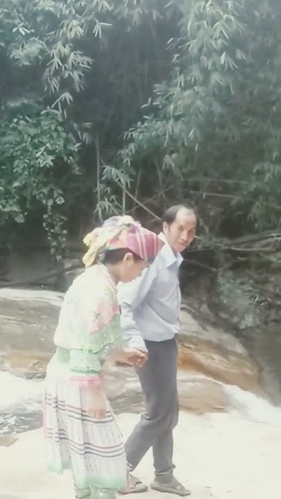 wb txoj kev hlub xav kom nyob li no mus tag ib txhis - YouTube