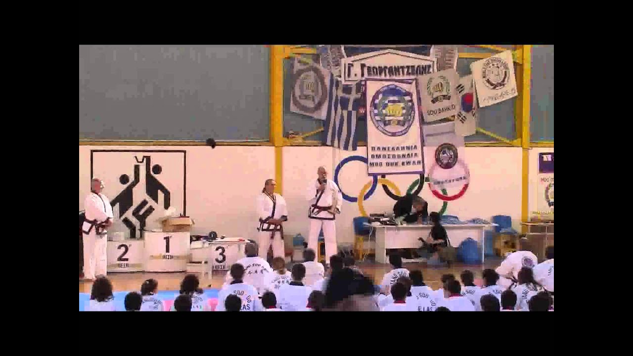 Master Anastasios Metaxas awarded by Master Nikos Zouraris, Glyfada ...