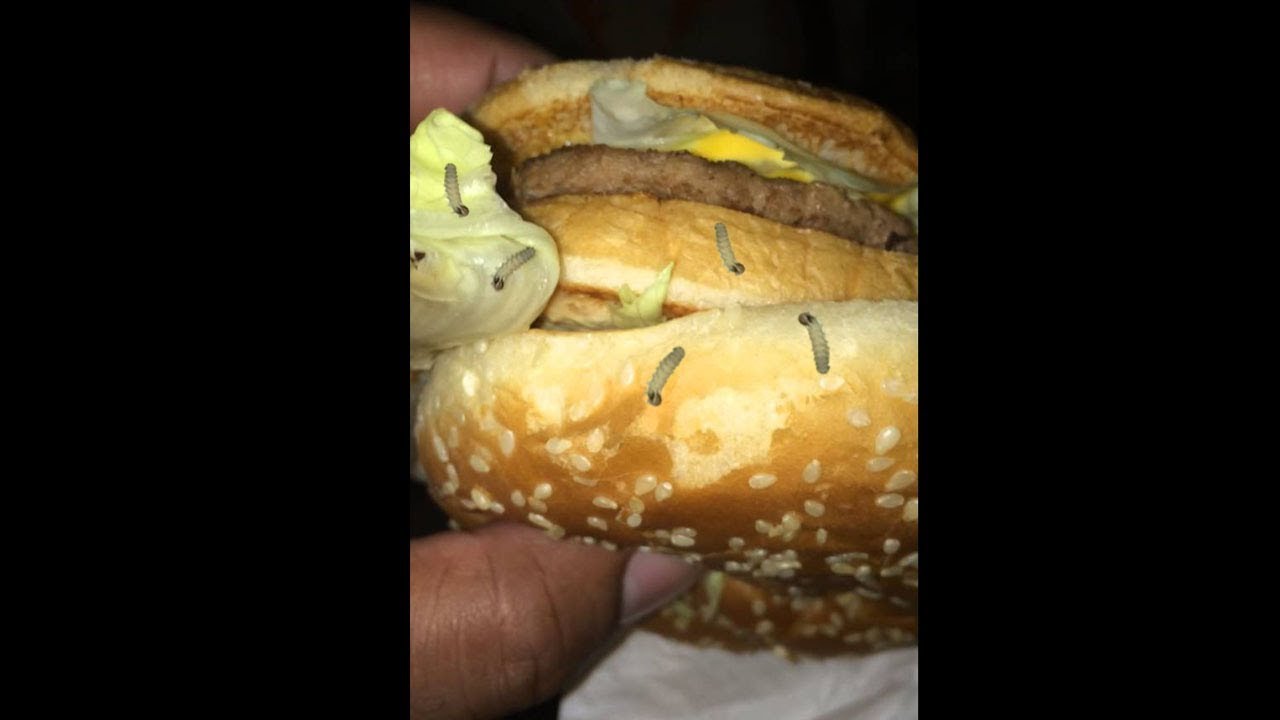 Worm gevonden in mcdonalds burger.. Omg.. - YouTube