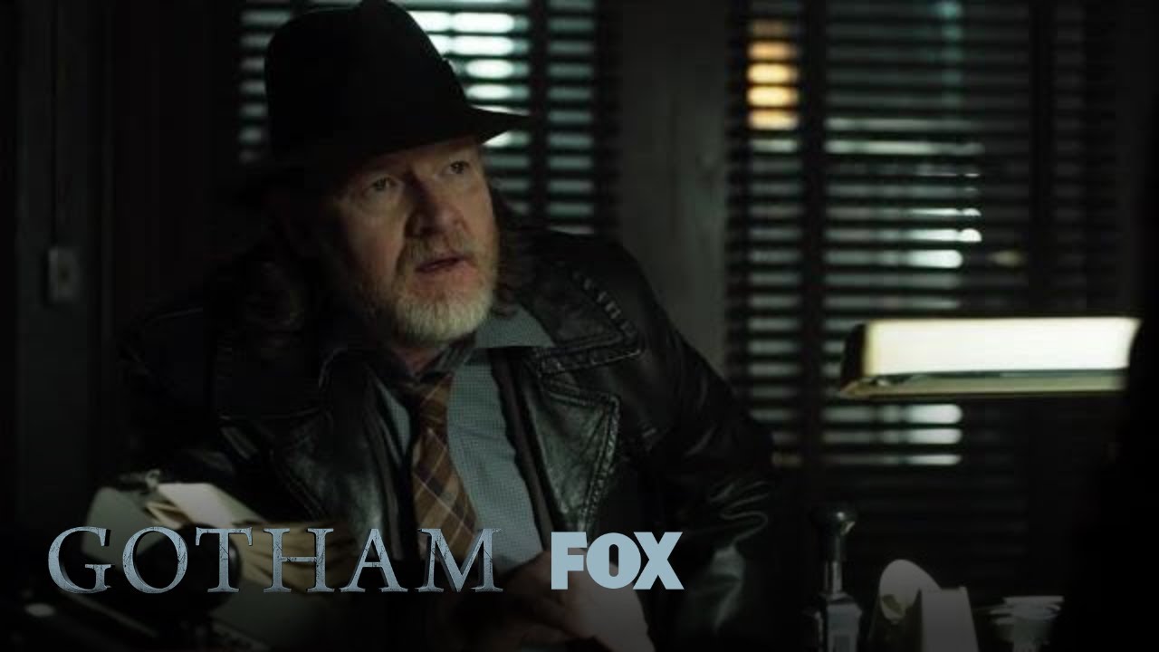 Harvey Gets His Badge Back | Season 4 Ep. 15 | GOTHAM - YouTube